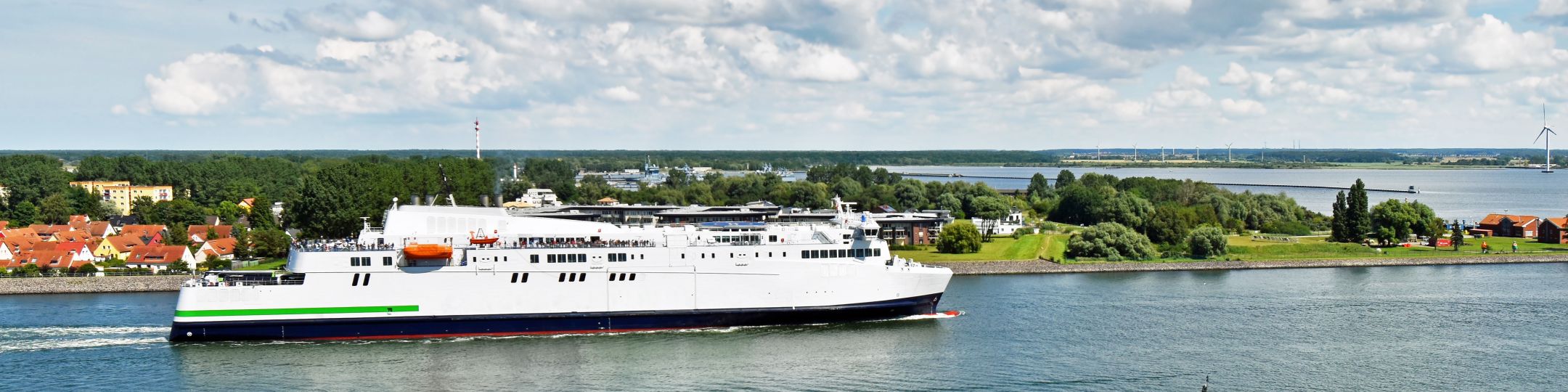 Ensuring safe return to port for a RoPax ferry